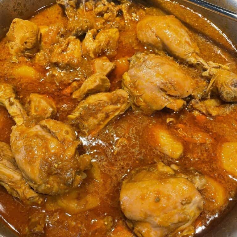 Dutch Oven Chicken Curry: Easy and Delicious - OvenSpot