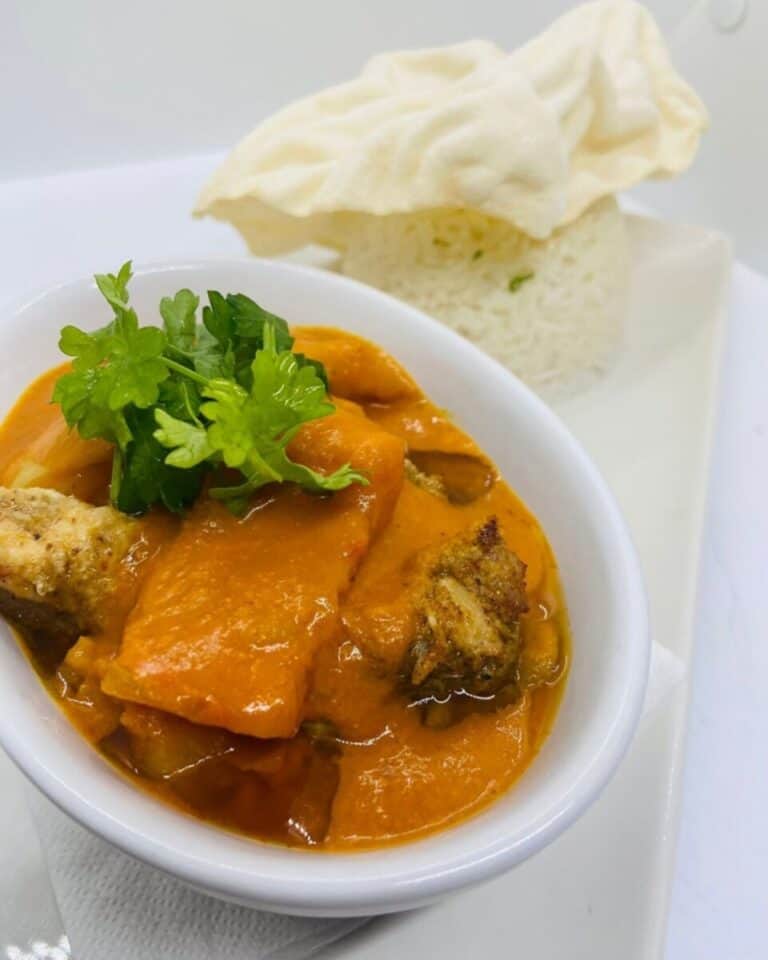 Dutch Oven Chicken Curry: Easy and Delicious - OvenSpot