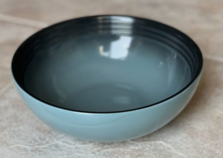 Le Creuset Color Guide: Color Inspiration for Home Cooks
