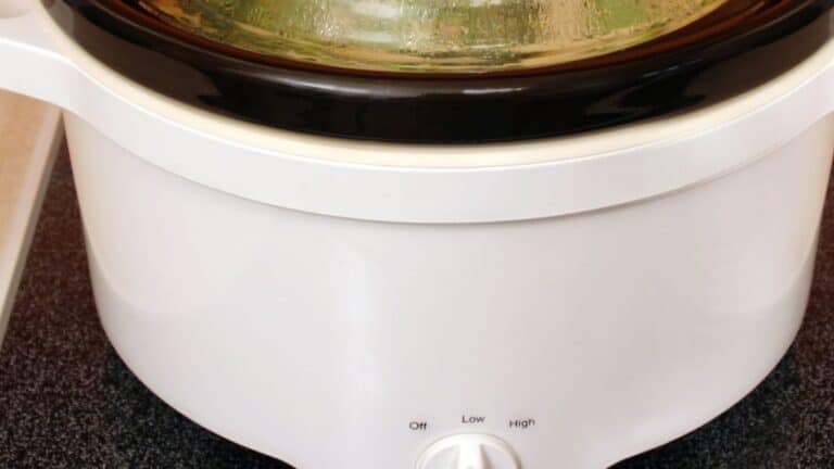 Slow Cooker High vs Low: Choosing a Crock Pot Temperature