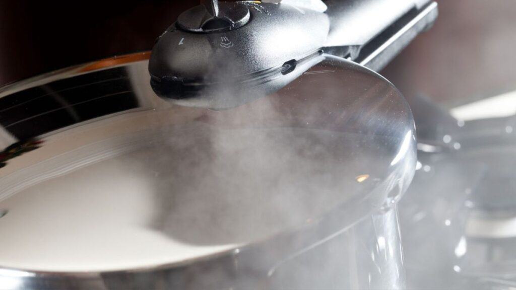 How to Use a Stovetop Pressure Cooker - OvenSpot